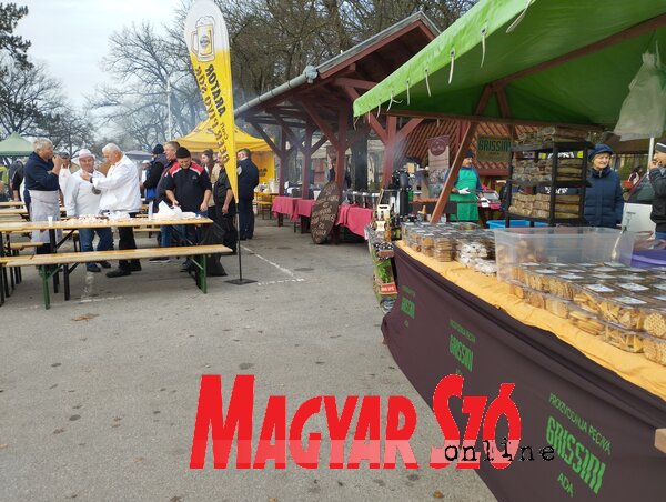 Töpörtyű, kolbász, szalonna, hurka | Magyar Szó